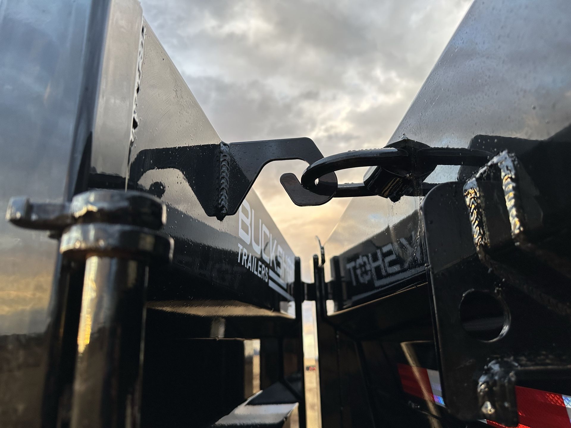 Durable Roll Off Dumpster for Waste Management - Buckshot Trailers